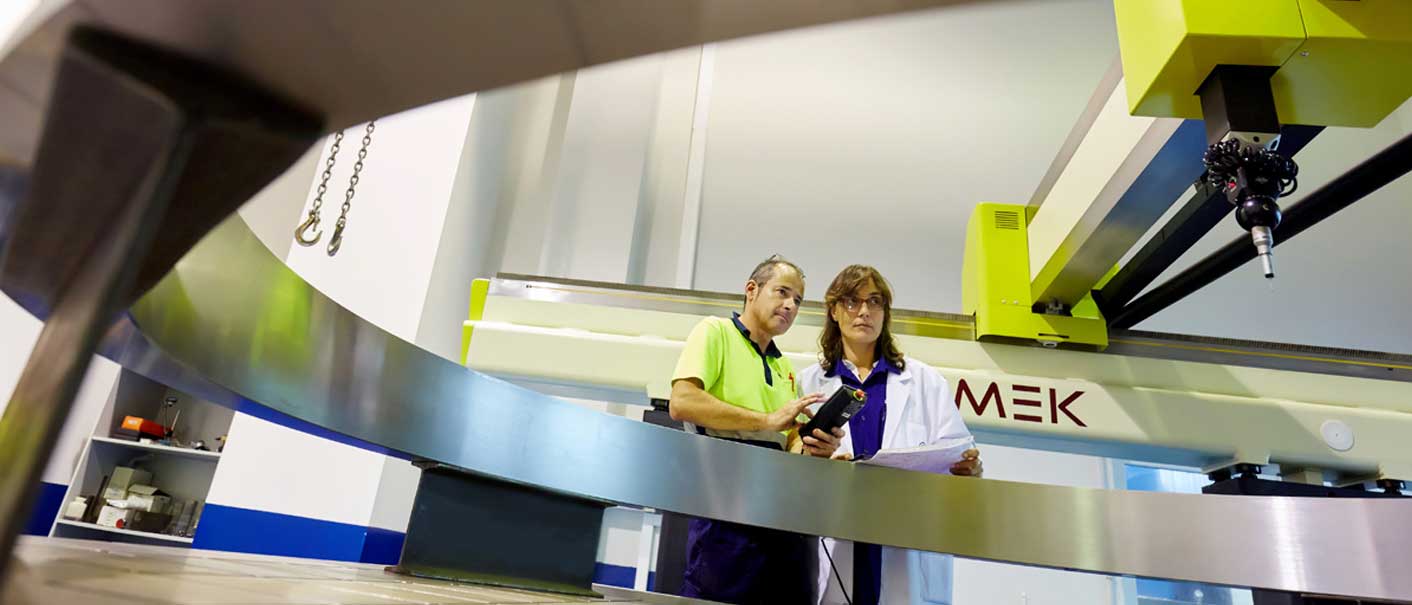 Ensayos UT, MT, PT y VT con inspectores propios Nivel III - euskalforging